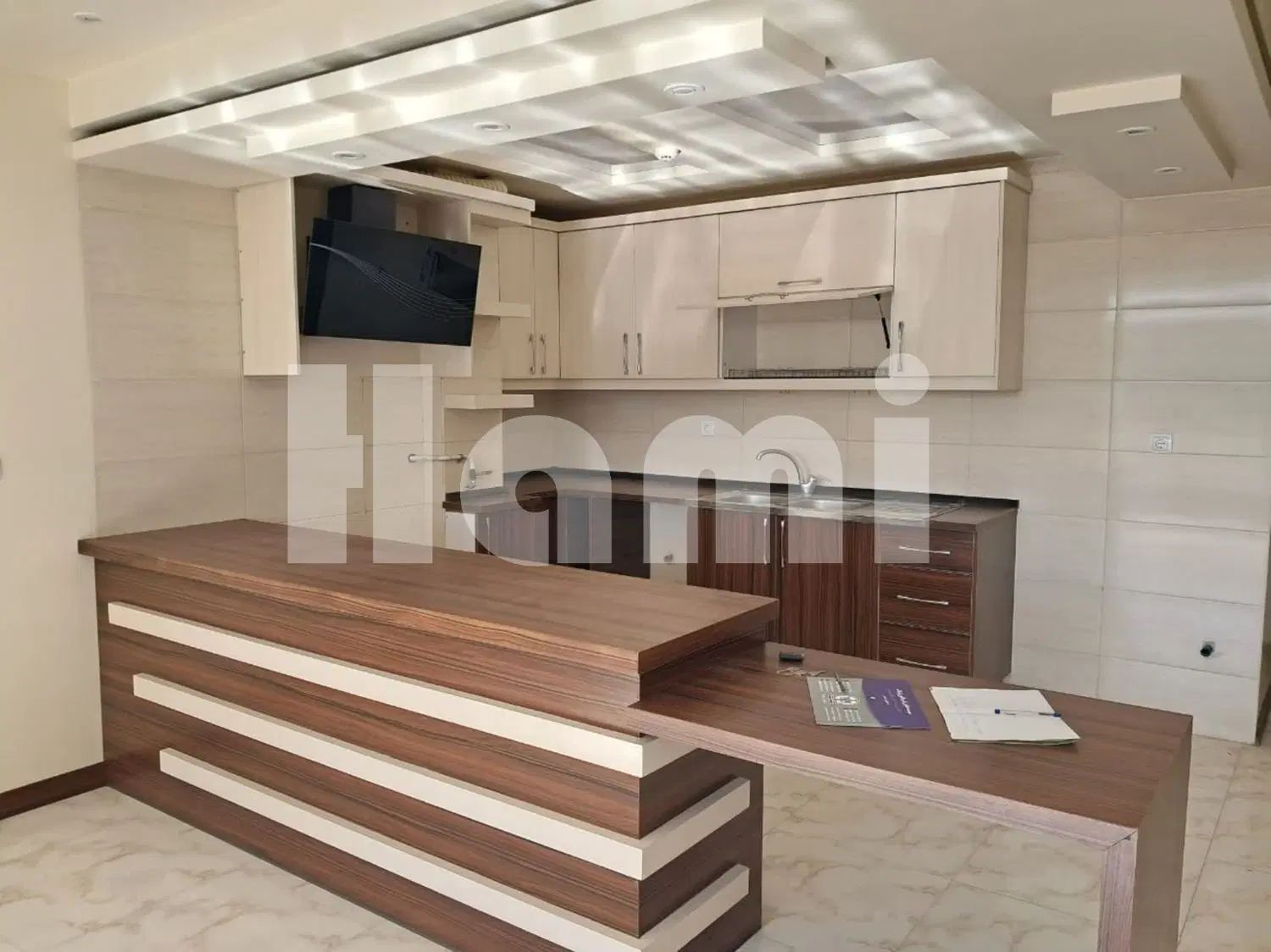 فروش آپارتمان جنوبی پرنور گل نرگس جنوبی در اصفهان - ۳ دی ۱۴۰۴