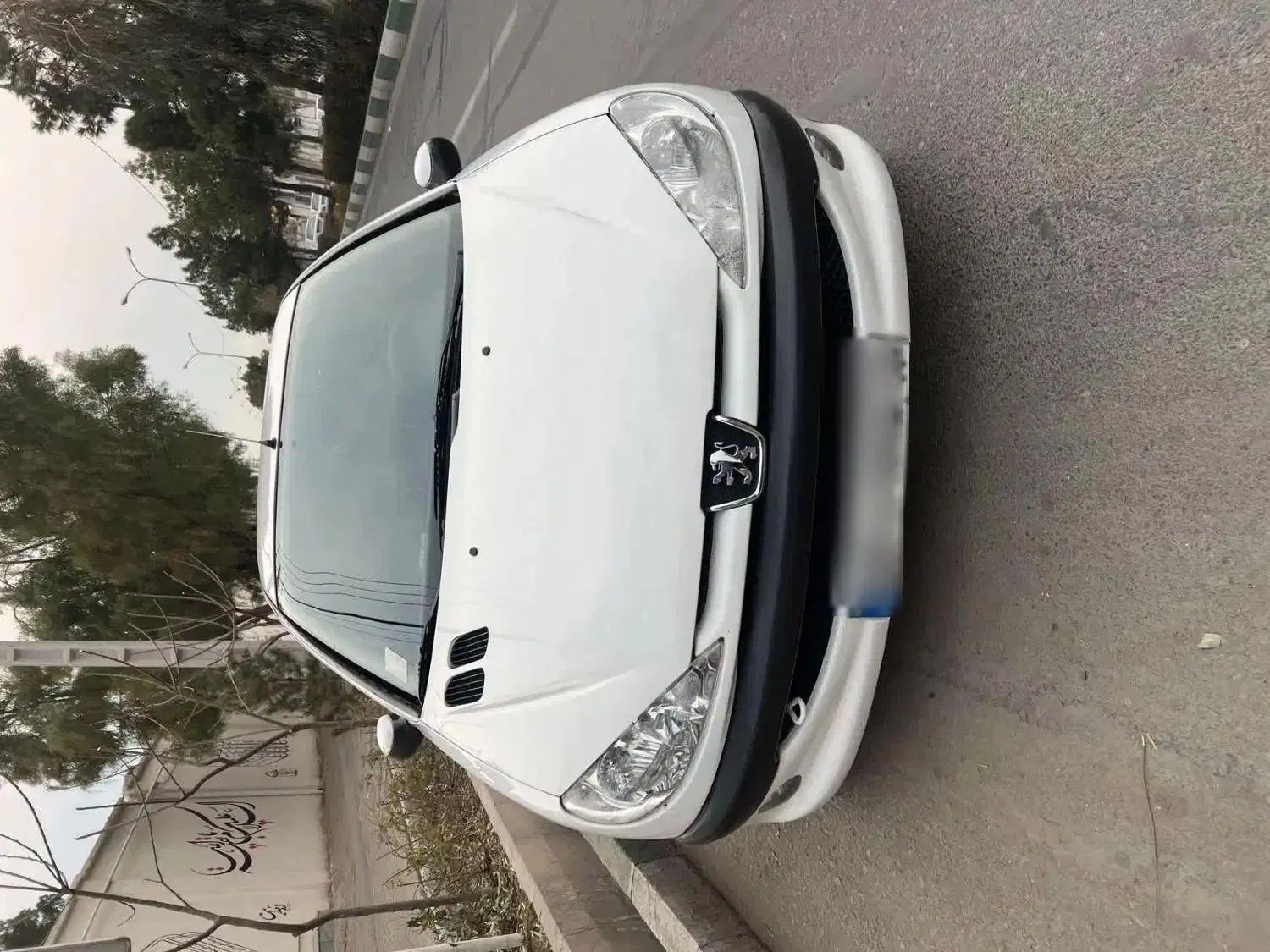 206 V8 tu5 در قم - ۲۷ آبان ۱۴۰۴