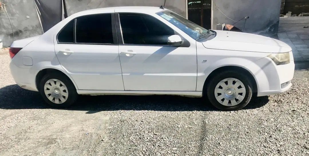 فروش خودرو دنا در بندرعباس - ۲ دی ۱۴۰۴