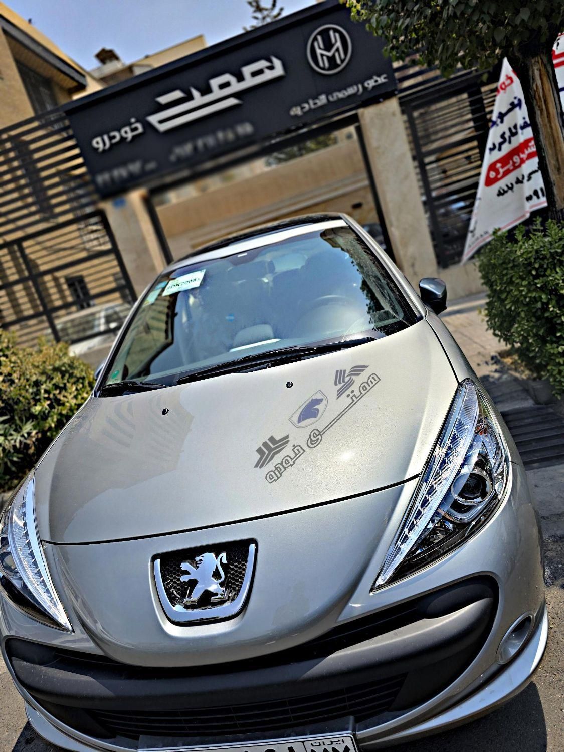 پژو 207 پانا اتومات TU5 سقف پاناروما تیتانیوم صفر در تهران - ۷ آبان ۱۴۰۴