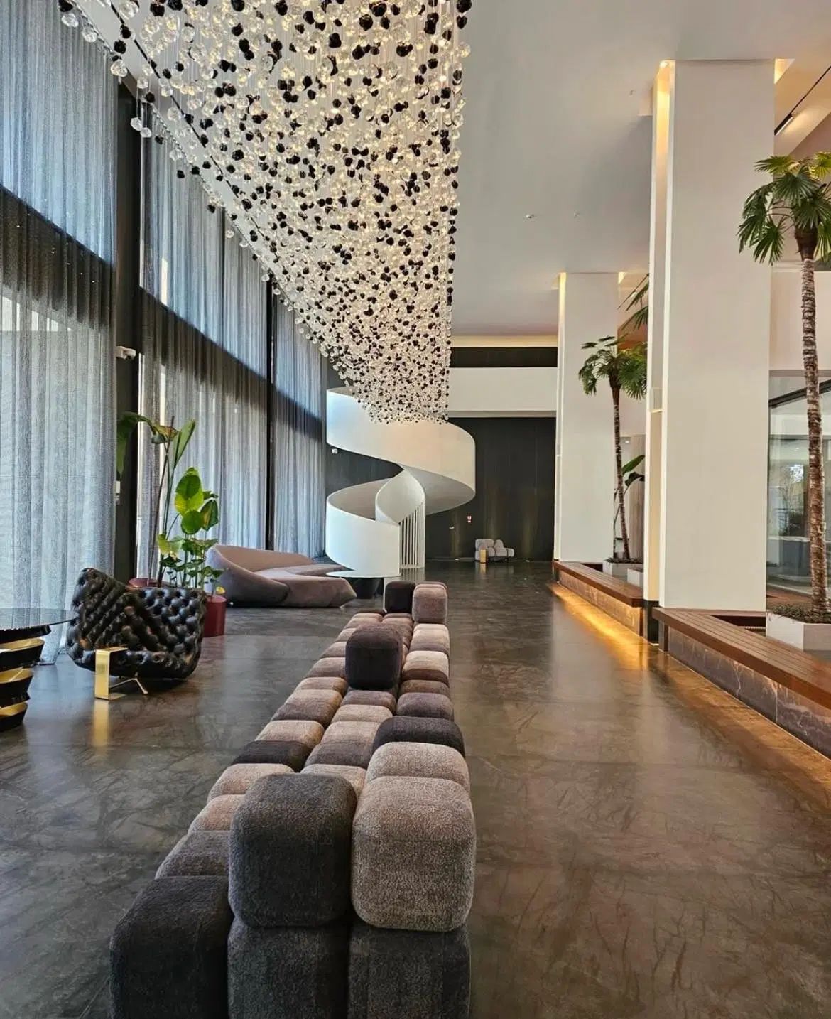 فروش نیاوران۱۵۵ متر شاهکار معماری لاکچری در تهران - ۵ دی ۱۴۰۴