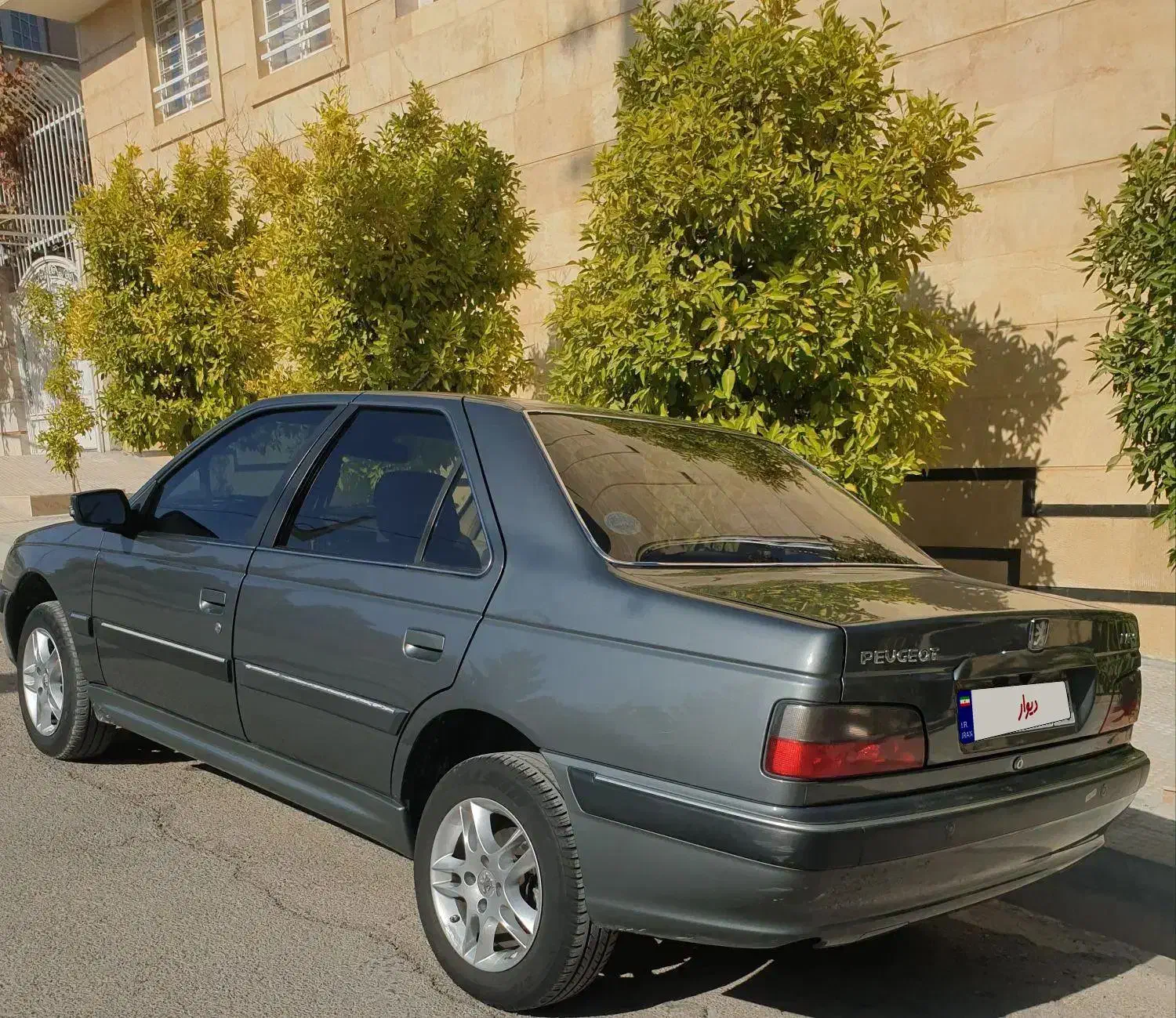 پژو پارس موتور جدید(سفارشی)ELX مدل1402 سیمی خانگی در شیراز - ۳ آذر ۱۴۰۴