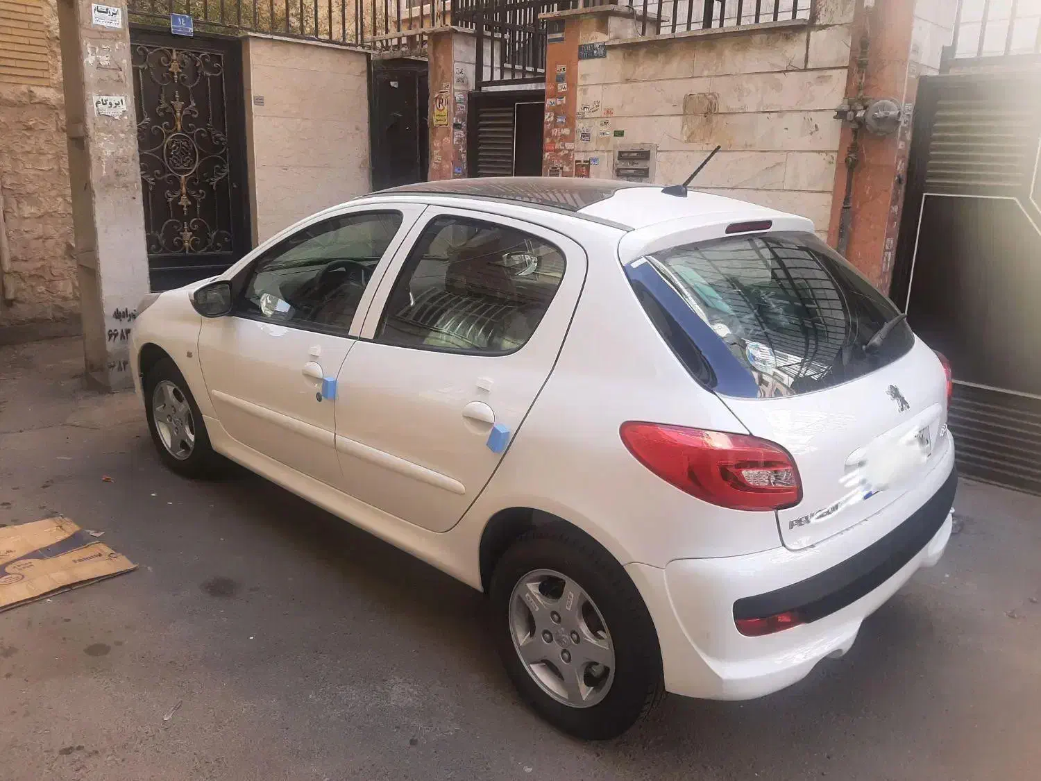 207 TU5p پلاس دستی پانا در تهران - ۱۸ آبان ۱۴۰۴