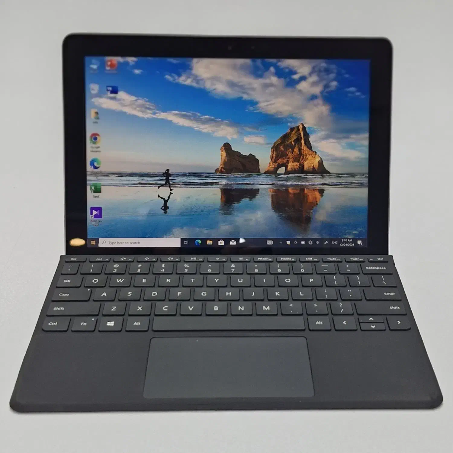 هم تبلت هم لپ تاپ surface go در اصفهان - ۷ دی ۱۴۰۴