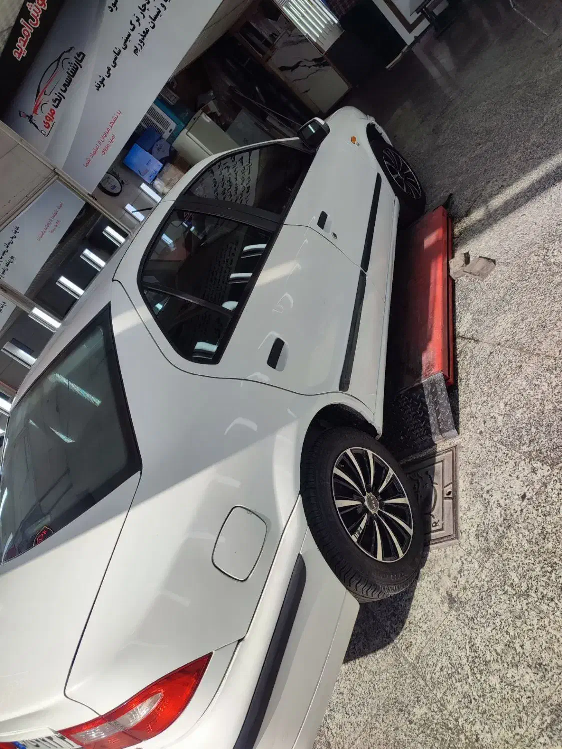 سمند LX موتور EF7 مدل ۹۵ سفید در مشهد - ۲۹ مهر ۱۴۰۴
