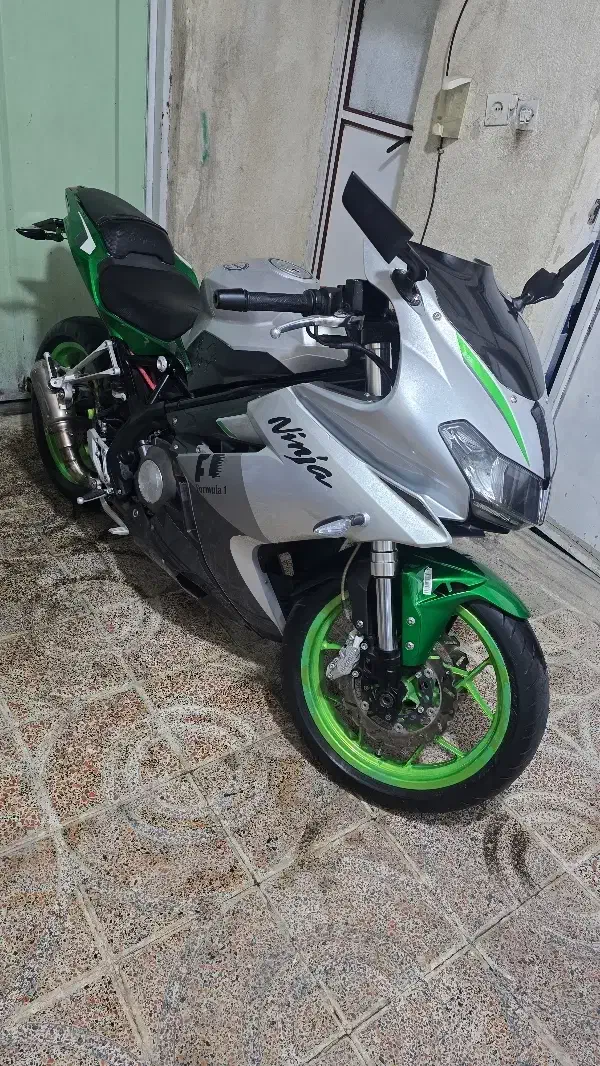 موتور بنلی ریس .کیوجی.cf. در بهارستان - ۷ دی ۱۴۰۴