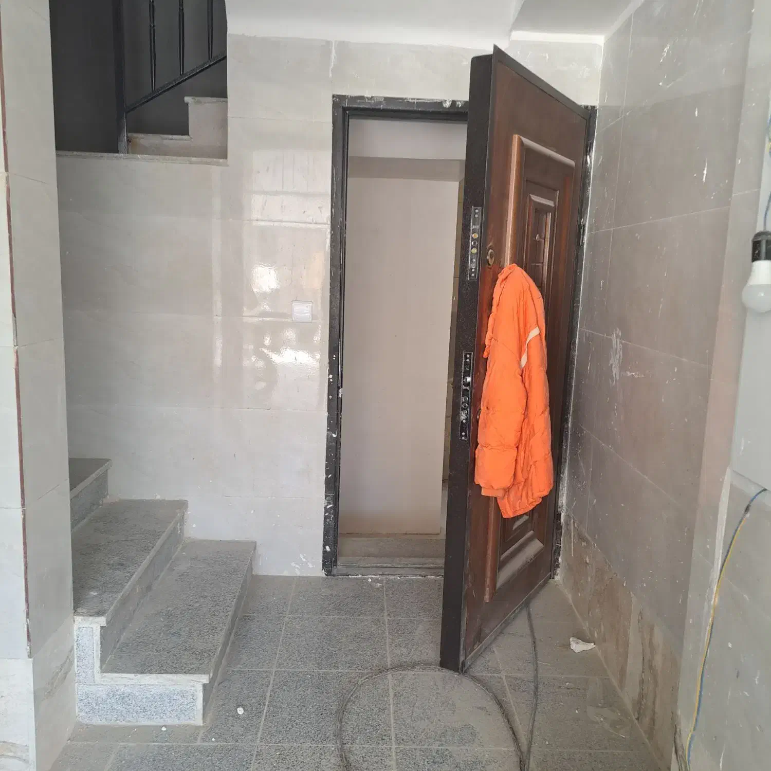 فروش اپارتمان نوساز پروین رضاییان در اصفهان - ۲۹ آبان ۱۴۰۴