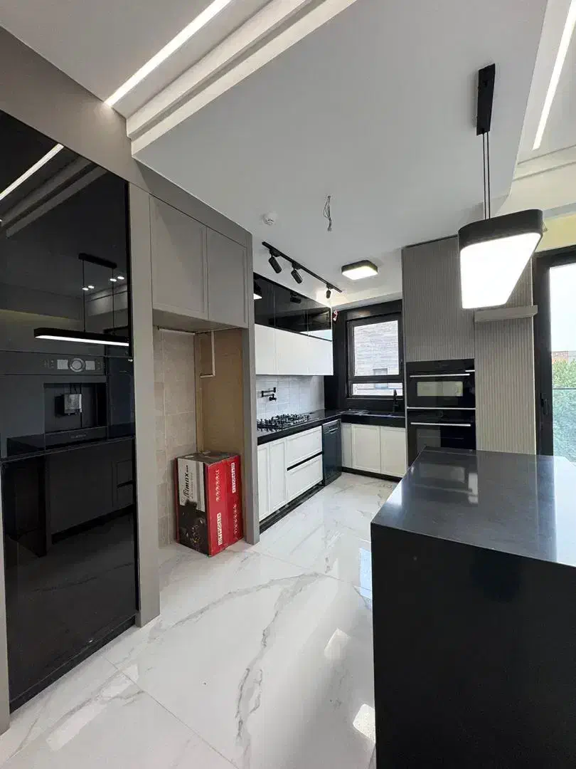 فروش جنت آباد جنوبی 108 متر تاپ لوکیشین لاکچری در تهران - ۱ دی ۱۴۰۴