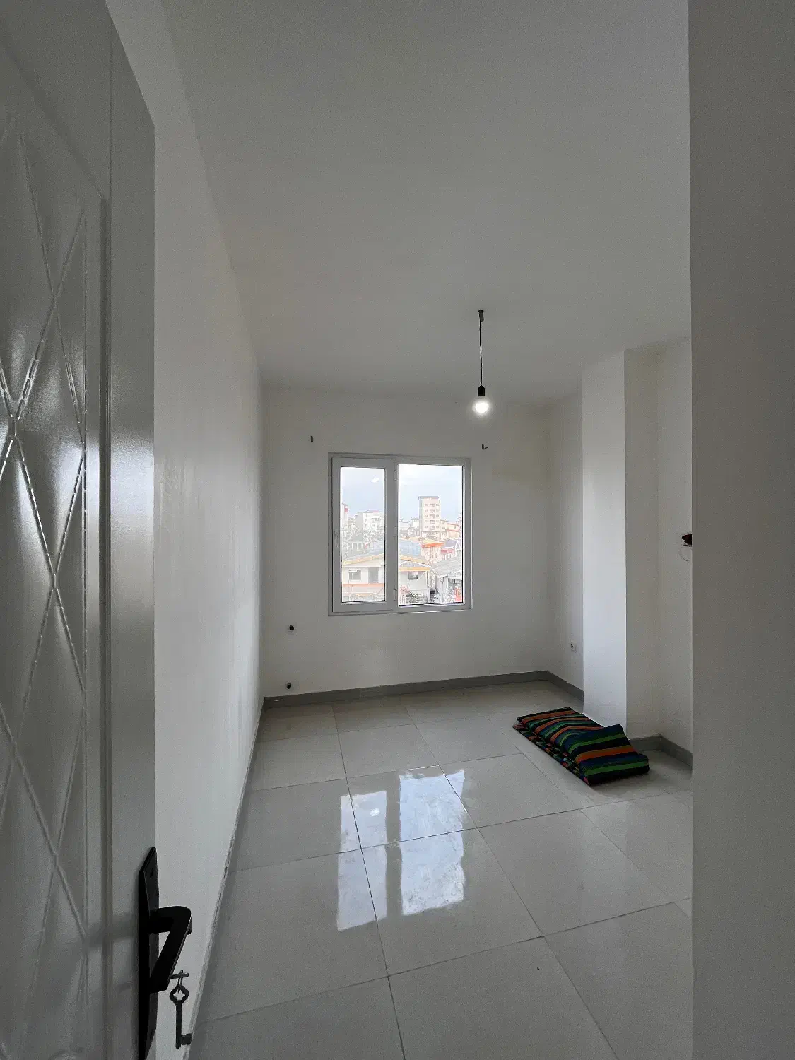 فروش واحد ۹۸ متری شهرک الهیه در تنکابن - ۳ دی ۱۴۰۴