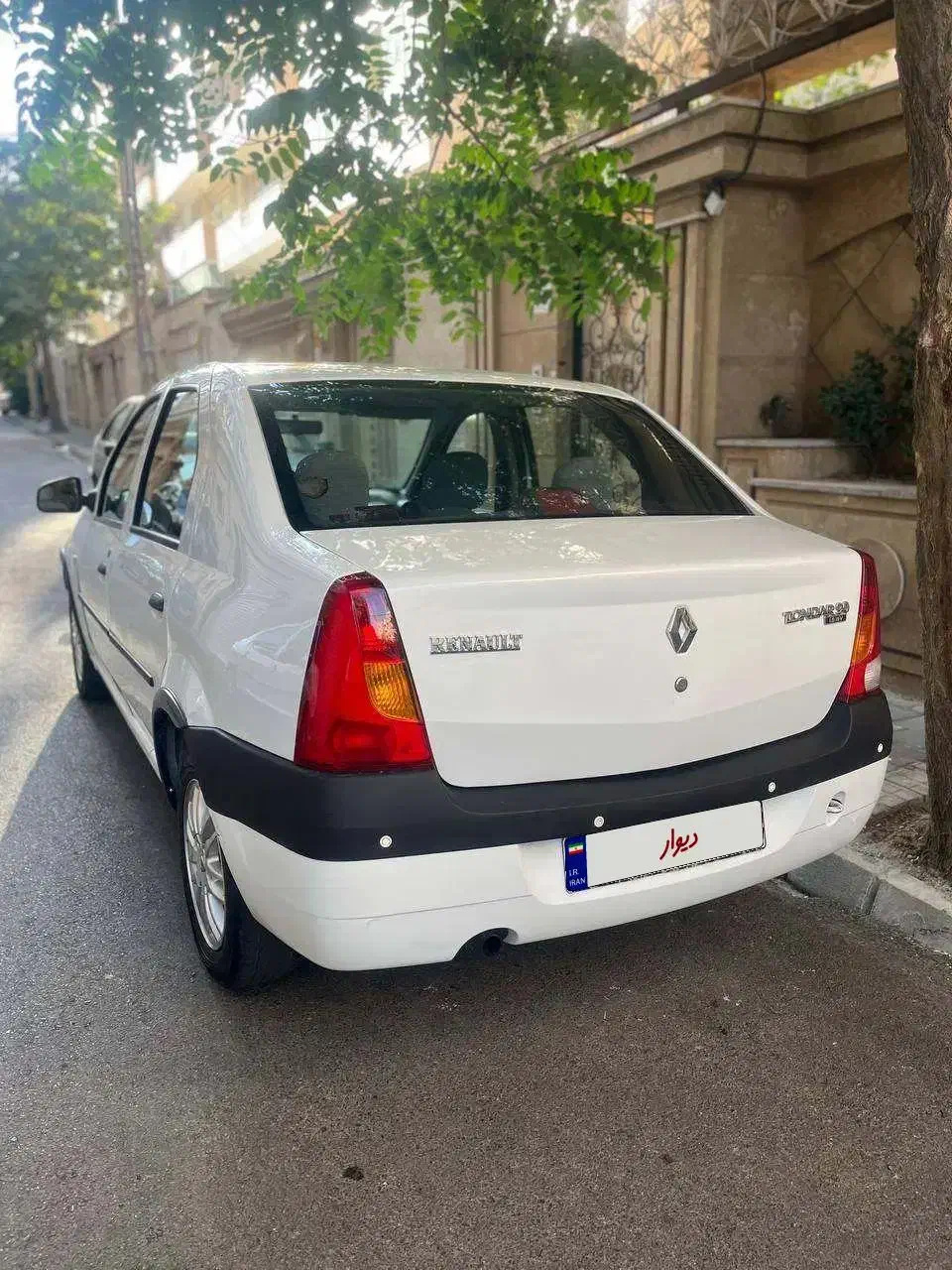 تندر ۹۰ مدل ۹6 بدون رنگ فول E2 بدون رنگ در تبریز - ۲۵ آذر ۱۴۰۴