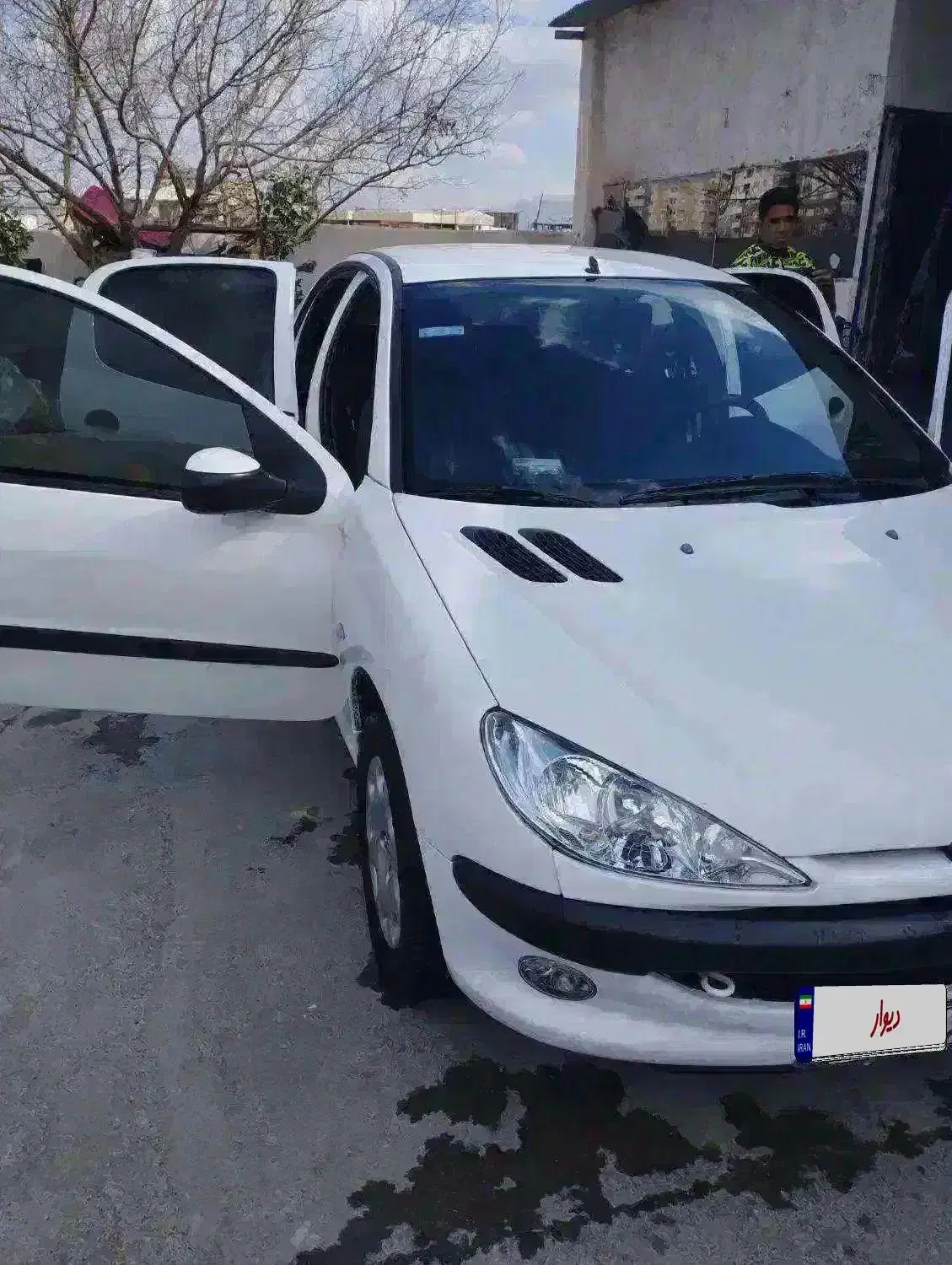 206 تیپ دو 2 مدل 1398 خونگی فابریک در شیراز - ۴ آذر ۱۴۰۴