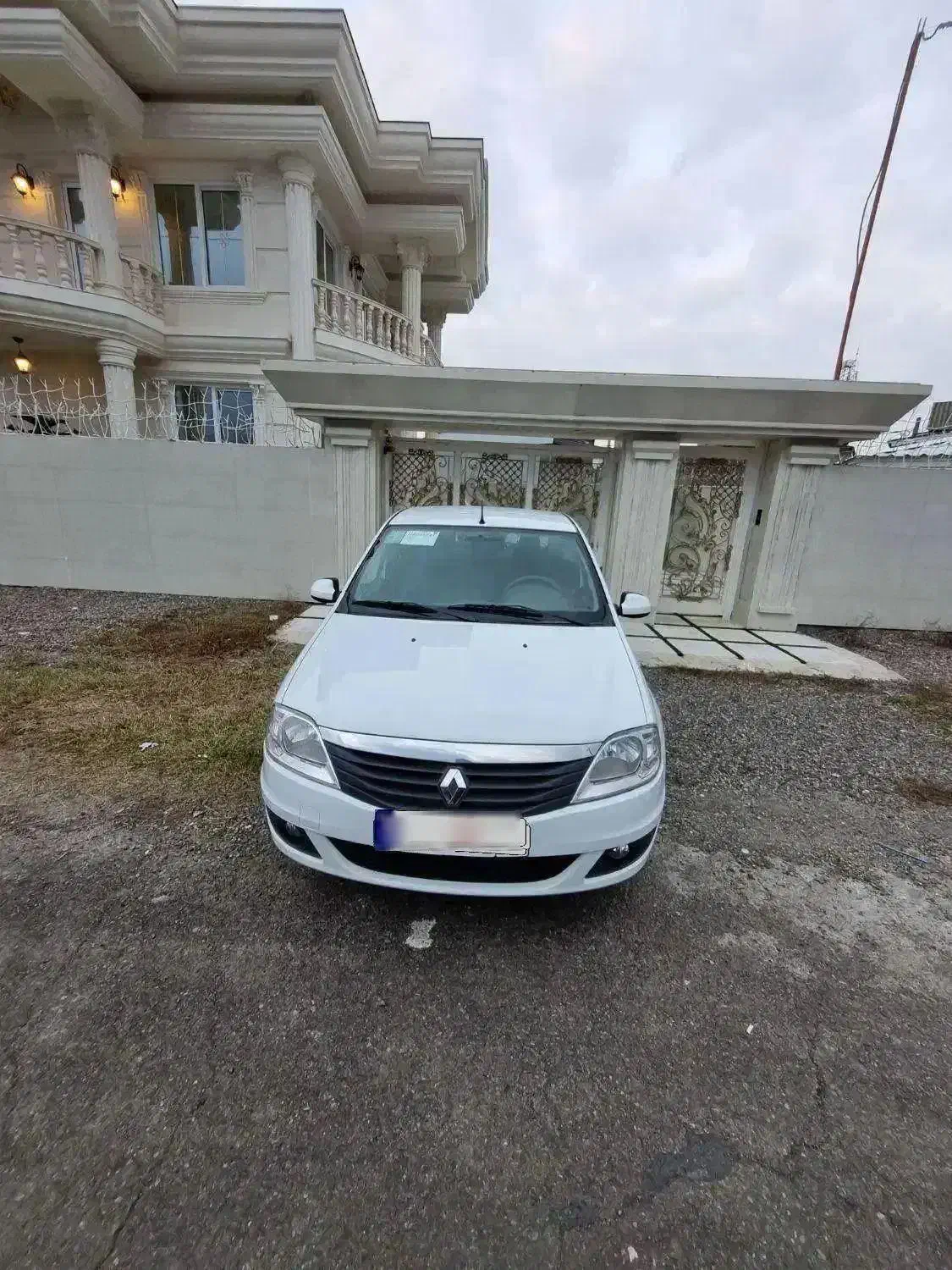 رنو تندر 90 (L90 لوگان) E2، مدل ۱۳۹۶ در رشت - ۲۸ آذر ۱۴۰۴