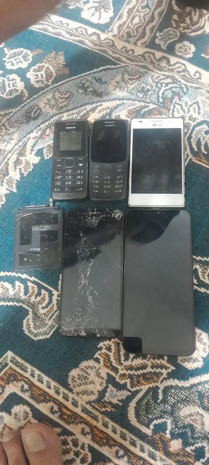 گوشی در مشهد - ۲۵ آذر ۱۴۰۴