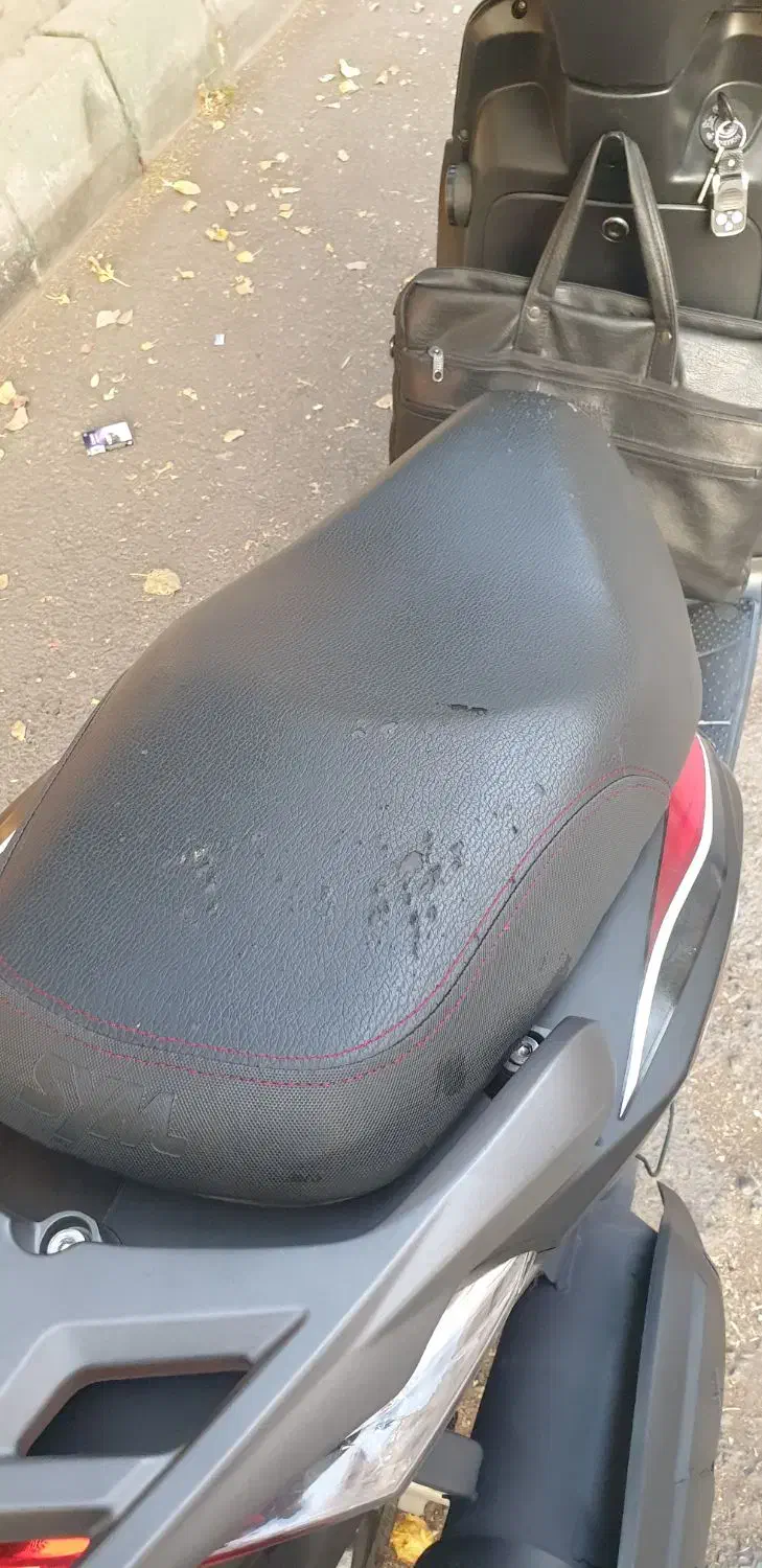 موتور سیکلت اس وای ام، اس آر ۲۰۰ sym sr200 در تهران - ۲۰ آبان ۱۴۰۴