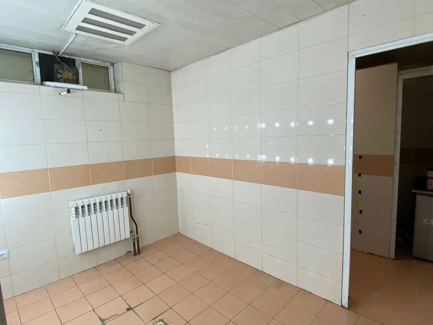 اجاره اتاق در سالن زیبایی در اندیشه