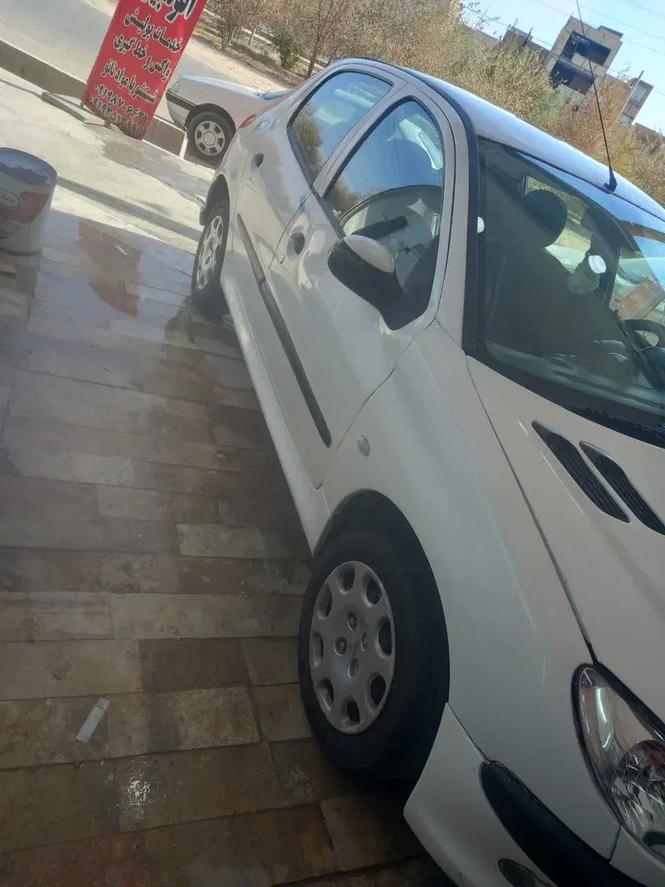 206 tu5 در قم - ۳۰ آبان ۱۴۰۴