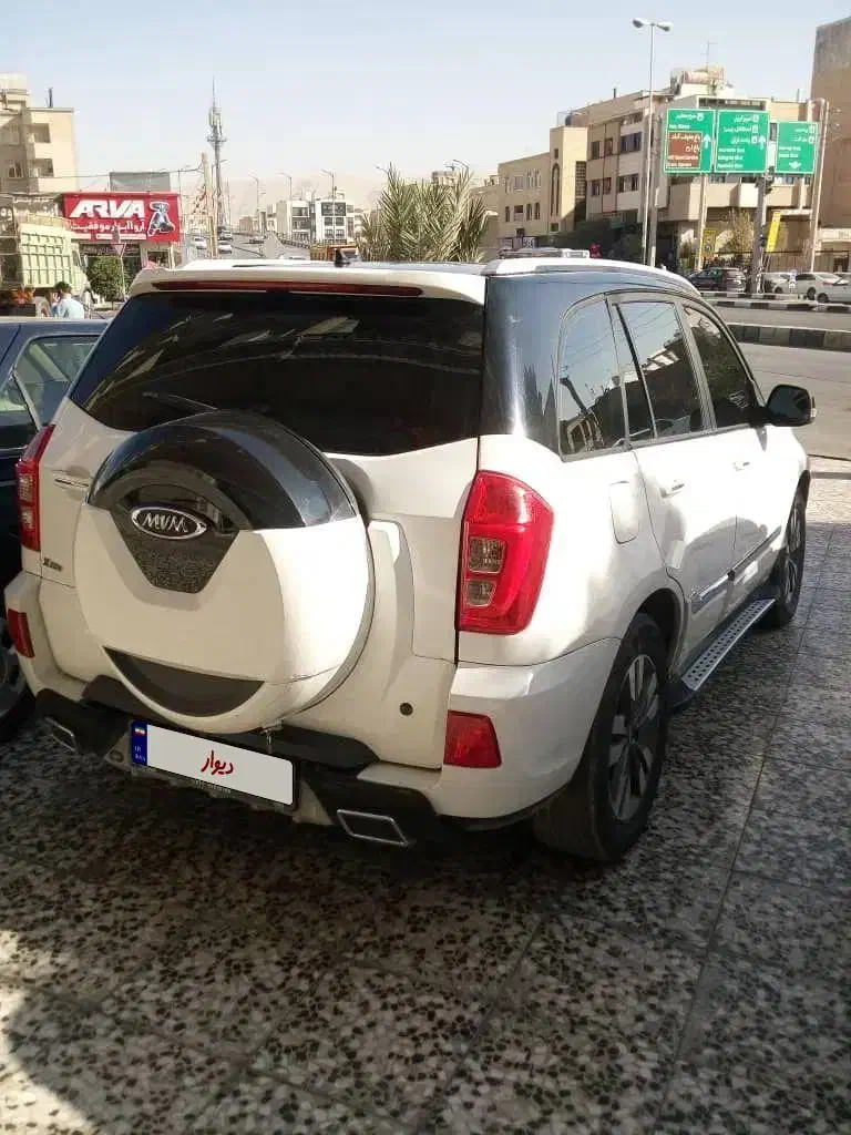 x33 مدل 96 در شیراز - ۶ آبان ۱۴۰۴