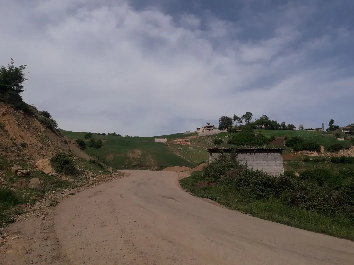 فروش زمین ویلایی،روستای ویرو ،رامیان در رامیان - ۵ دی ۱۴۰۴