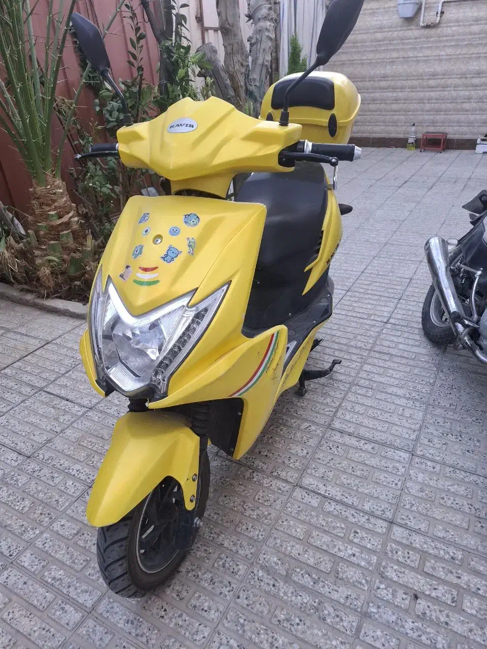 موتور برقی کویر مدل ES8 1500 در اصفهان - ۱۷ آبان ۱۴۰۴