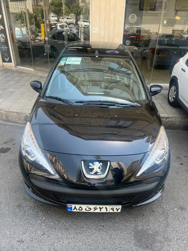 پژو 207 اتومات TU5P سقف فلز فول ESPصفر۱۴۰۴ در تهران - ۱۴ آبان ۱۴۰۴