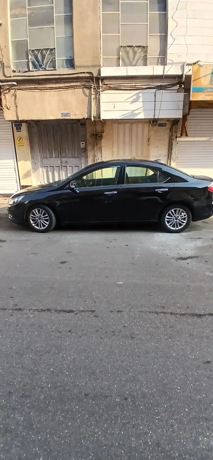 جک j5 اتومات مدل 94 در تهران - ۵ دی ۱۴۰۴