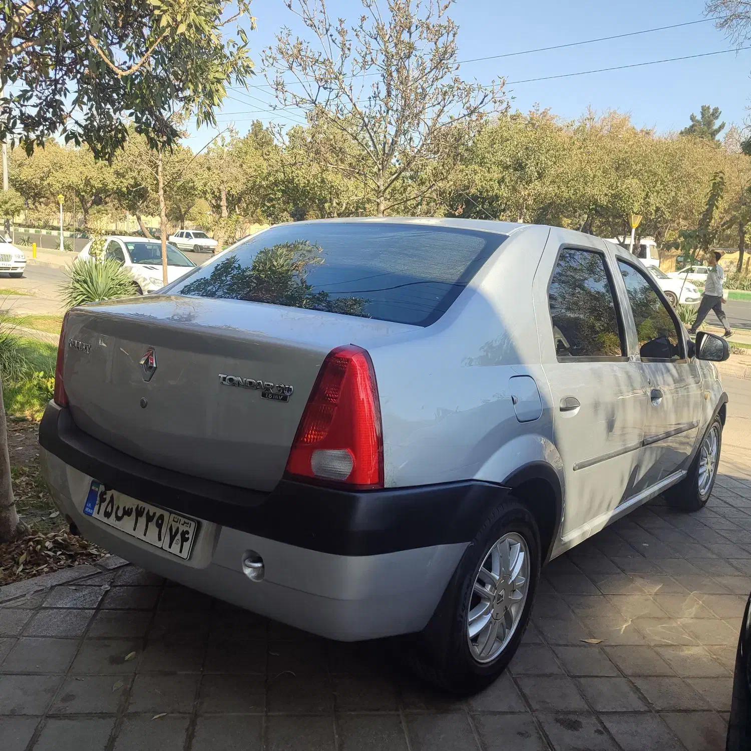 ال 90 E2 مدل88(نقدواقساط 20ماهه) در مشهد - ۱۷ آبان ۱۴۰۴