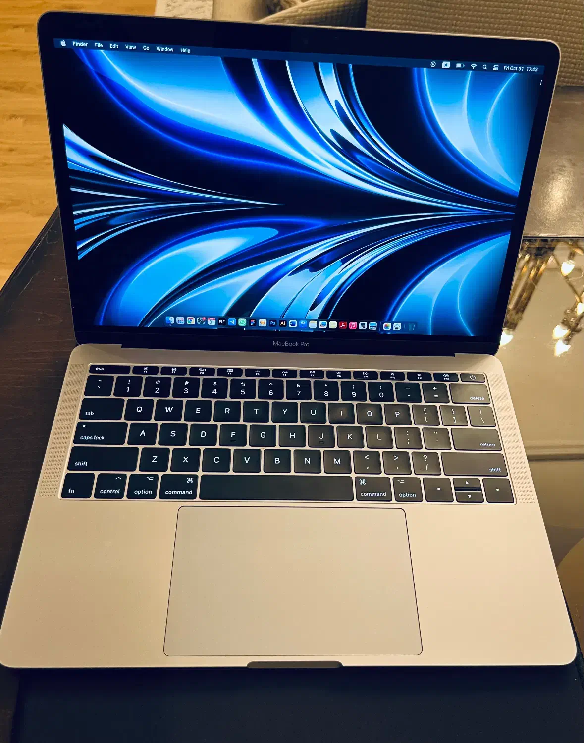 MacBook Pro - 2017 - 13 inch- Core i5 - 128 GB در تهران - ۹ آبان ۱۴۰۴