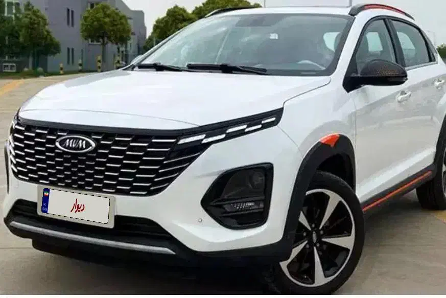 x33 اتومات صفر کیلومتر سفید در اصفهان - ۴ دی ۱۴۰۴