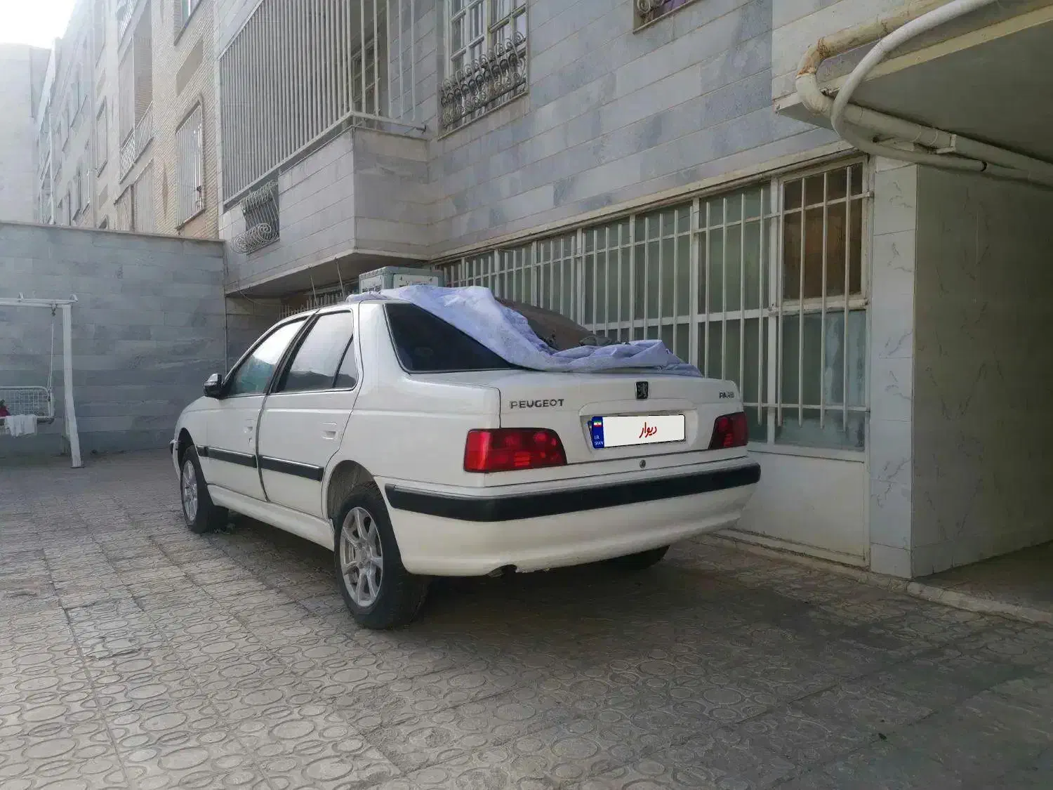 پژو پارس سال سفارشی XU7P 1402 در کرج - ۲۹ مهر ۱۴۰۴