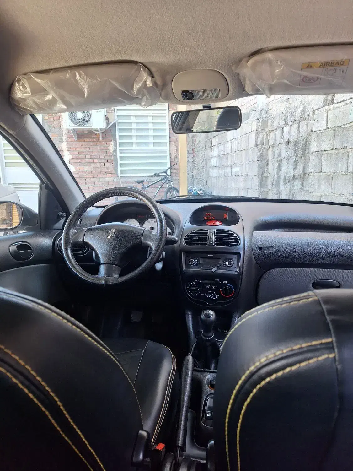 206 tu3 تیپ3 مدل 1400 در جیرفت - ۳ آذر ۱۴۰۴