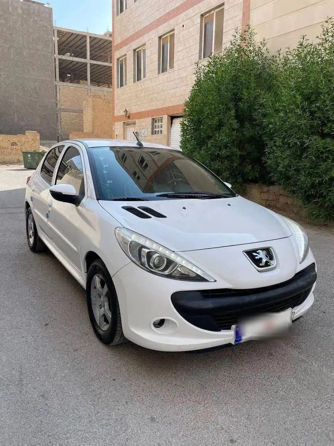 پژو 207i دنده‌ای TU5 در آبادان - ۱۱ آبان ۱۴۰۴