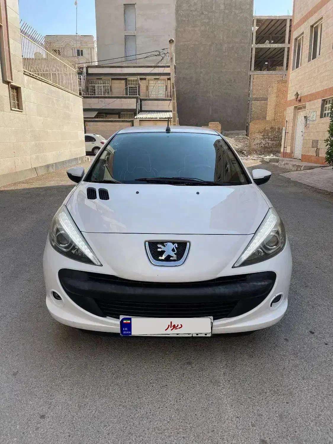 پژو 207i دنده‌ای TU5 در آبادان - ۱۱ آبان ۱۴۰۴