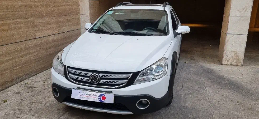 دانگ فنگ H30 cross 1398 در تهران - ۲۵ آبان ۱۴۰۴