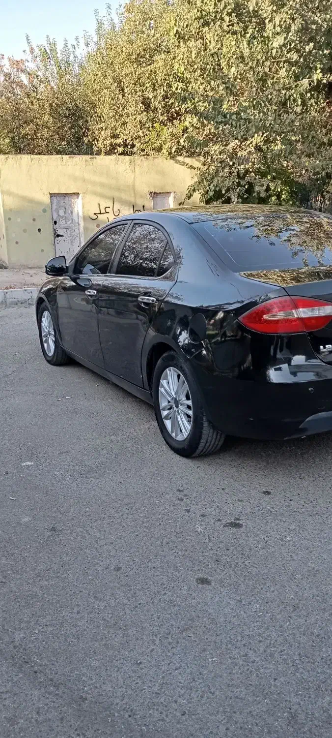 جک j5 مدل 1394 در تهران - ۱۳ آبان ۱۴۰۴