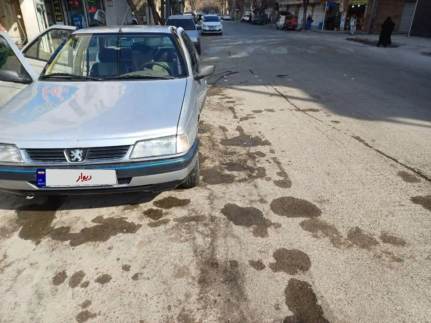 پژو 405 GLi - دوگانه سوز CNG، مدل ۱۳۹۲ در مشهد - ۳ آبان ۱۴۰۴