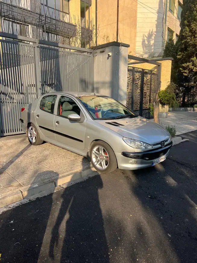 نقره ای خوش روخ206 sd tu5 در تهران - ۲۶ آبان ۱۴۰۴