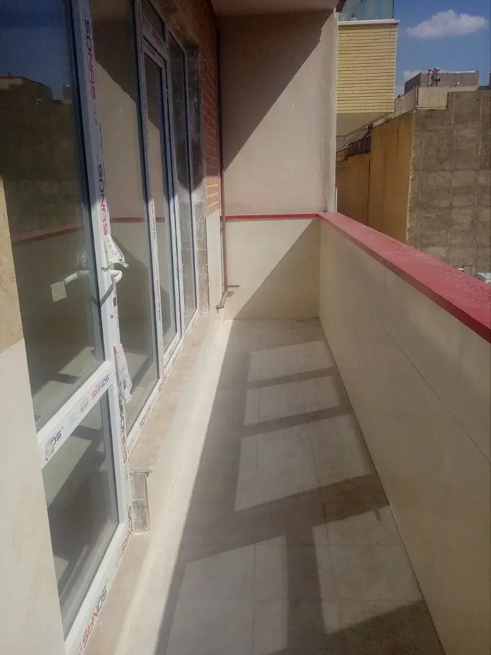 فروش آپارتمان دوخوابه کوی فیروز طبقه سوم در تبریز - ۵ دی ۱۴۰۴